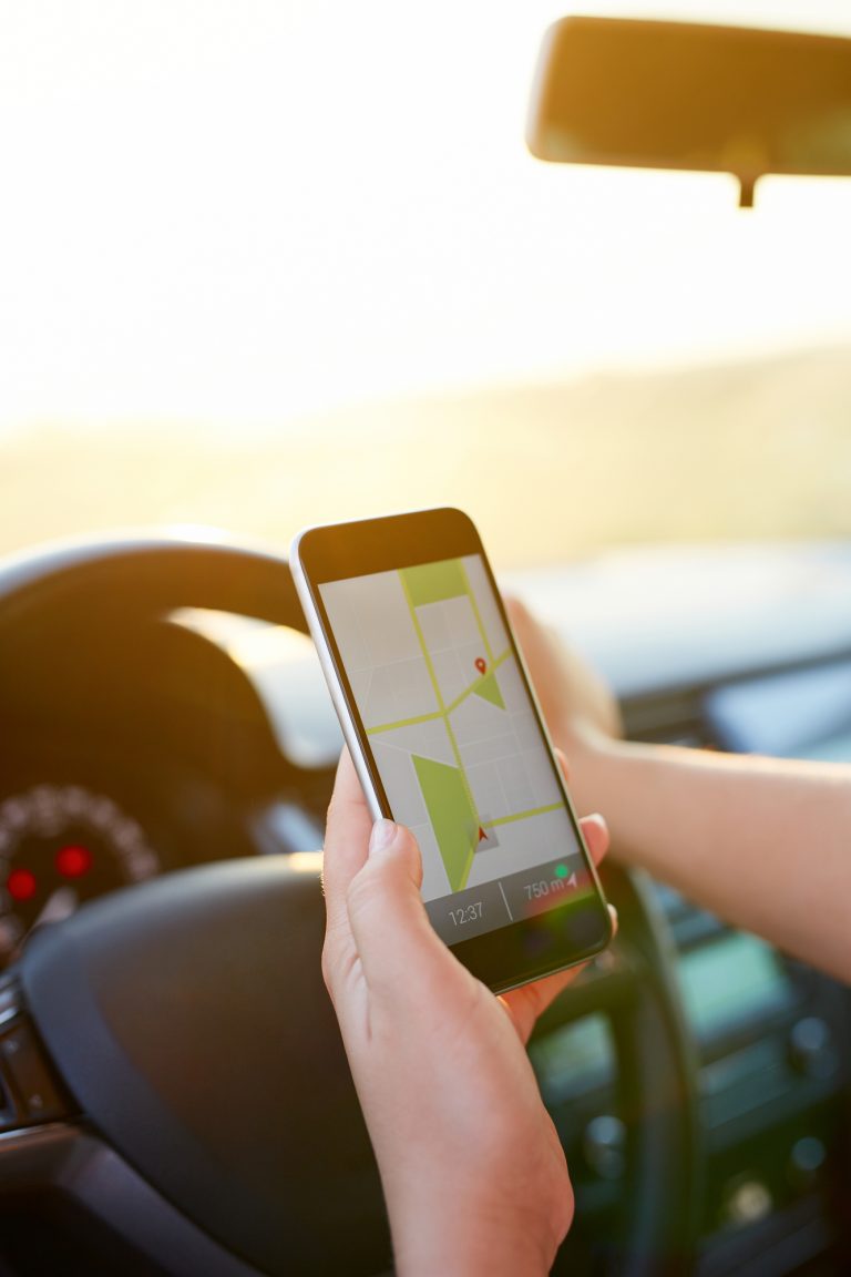 5 Must-Have Holiday Travel Apps - Tourist Meets Traveler