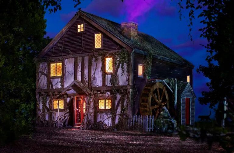 Spend Halloween In The Hocus Pocus Cottage Through Airbnb