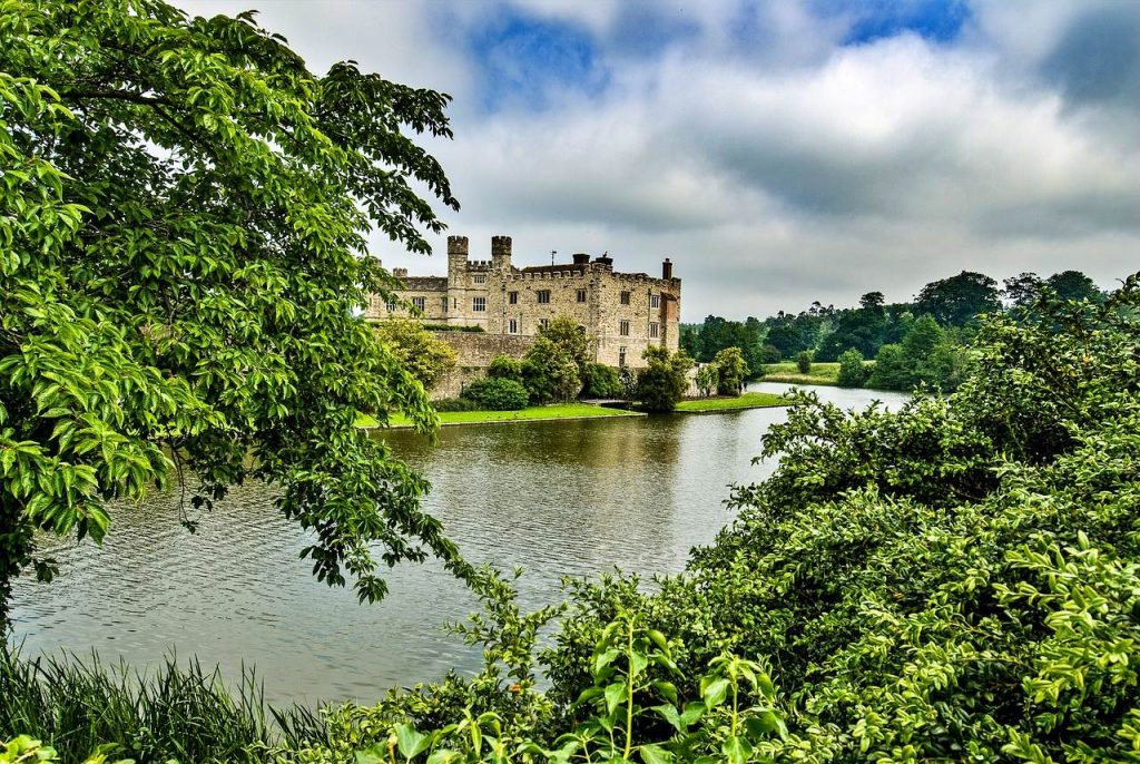 Visit These 5 Beautiful Castles In England This Summer